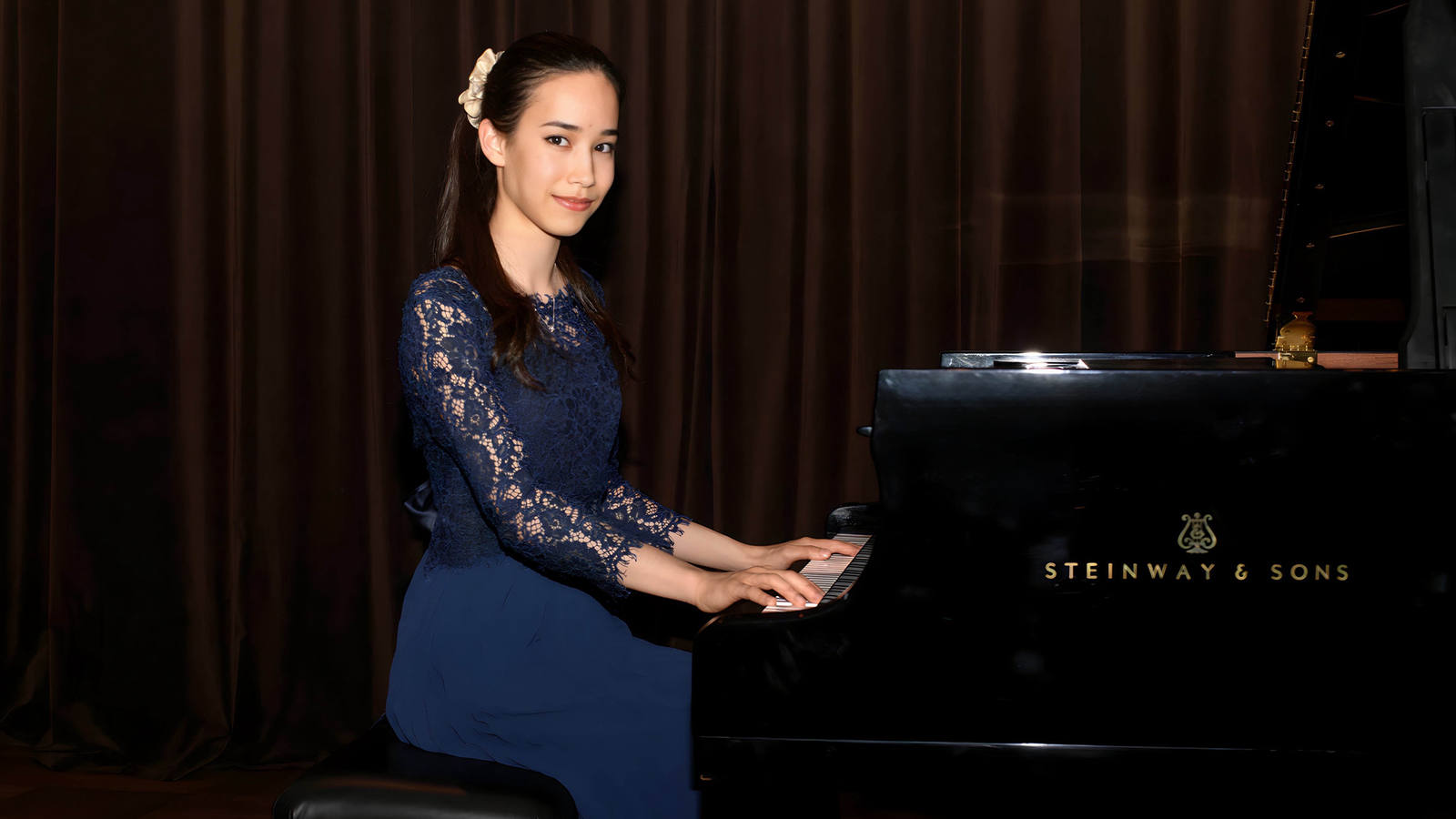 Ameli Sakai-Ivanova in concerto al Flagship Store Steinway di Milano